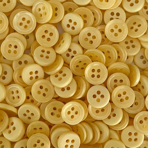 Plain Buttons 4 Holes - Small – Craft Queen